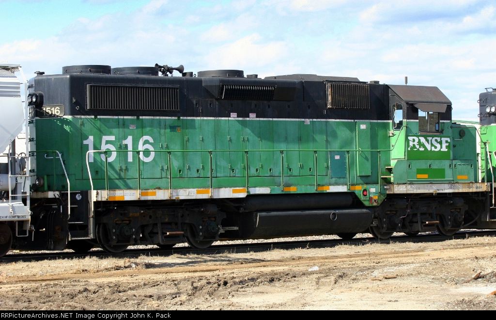 BNSF 1516